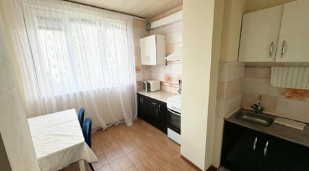 Ideal kvartira srochno ijaraga beriladi lokatsa zoʻr joyda 2/4/4 55m²