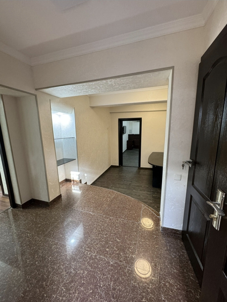 Срочно аренда кабинетов в Бизнес центре 35м2