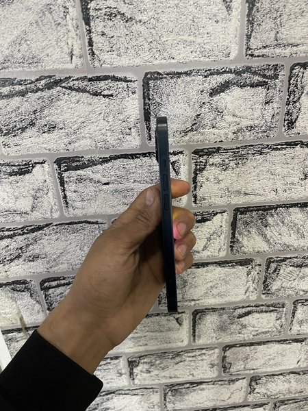 Iphone 13 sotiladi realni oladon ursin