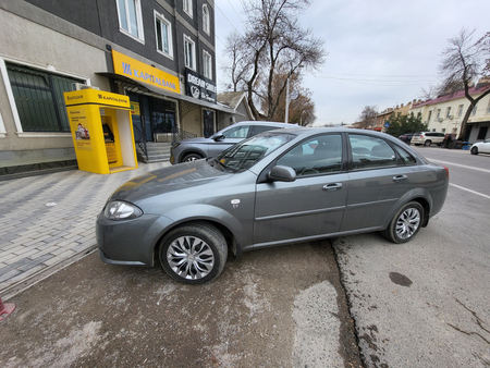 Автомобиль  Laсetti Джентра