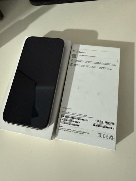 iPhone 15 Pro 128 GB KH/A