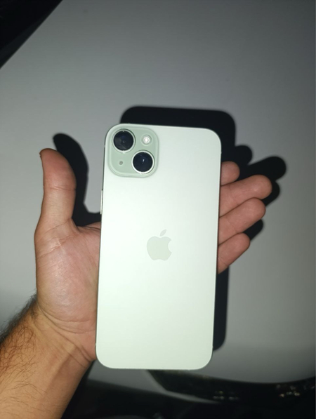 Продаеться Iphone 15 plus