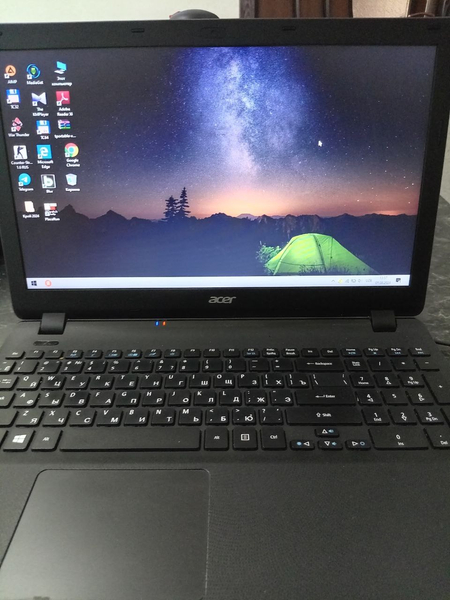 Noutbuk acer sotiladi