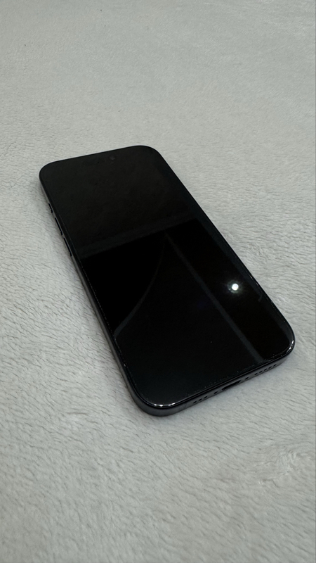 iPhone 15 pro LLA идеальное состояние