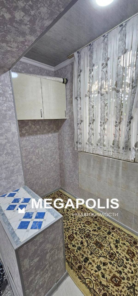 Метро М.Улугебек 6кв 1в2 комнатная балкон 1/3
