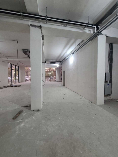 (Добрый) парк Гафура Гуляма, от 1 000 м², 7 этажей