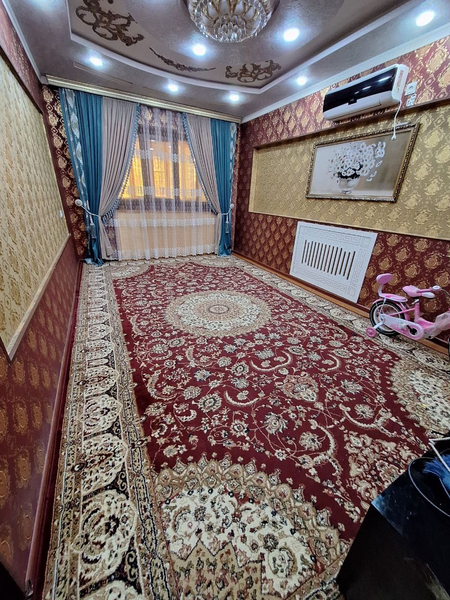 Gilam 5x3 holati juda yahshi