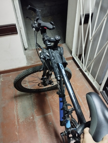 Velosiped yangi. 1 hafta minilgan