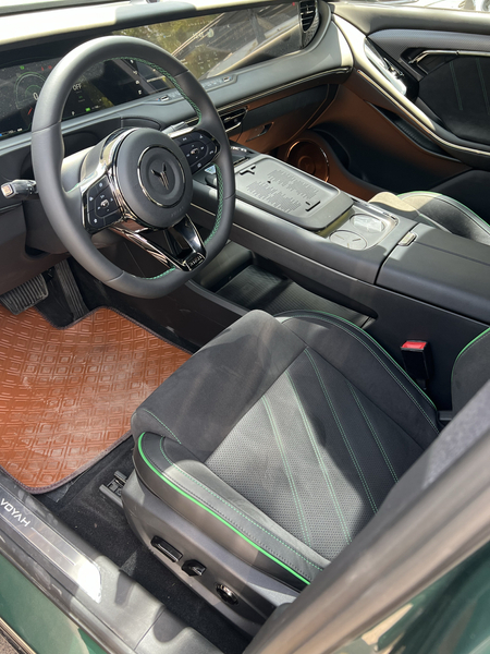 Voyah Free Apollo tech 4WD restyled