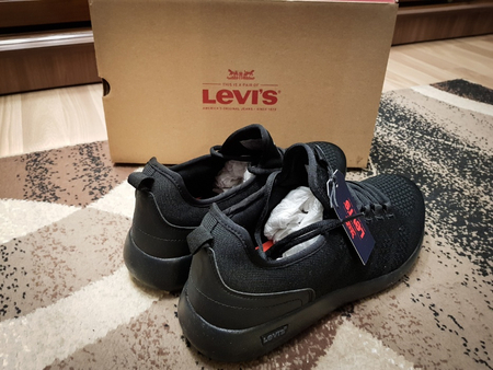 Levi's Shoes - Кроссовки 43 размер (со скидкой)
