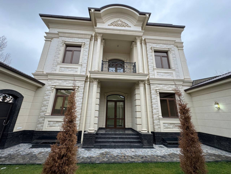 Продается евродом на Центр Луначарского