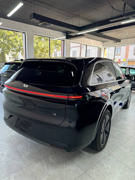 Li 6 max 2024 avto salon