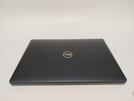 Продаётся шустрый ноутбук DELL Latitude 7390 16 GB ноутбук сотилади.