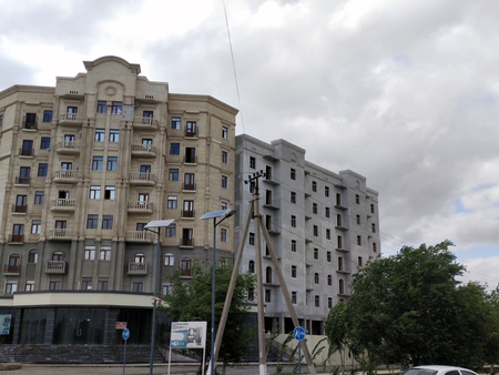 Квартира ва ду́конлар сотилади
