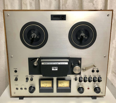 Магнитофон Катушечный  Akai Gx-230 с реверсом,4 головки
