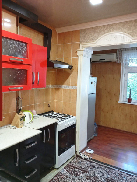N - 8  Продается квартира г.Чирчик район прокротура,102./2/2/4