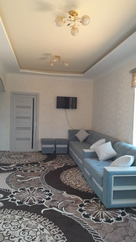Dacha arenda peramidani tepasida manzarasi juda chiroyli.
