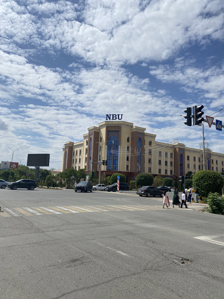 Продаётся квартира в центре города Ургенча