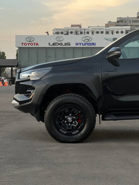 TOYOTA HILUX GR SOPRT 2024 новое готов