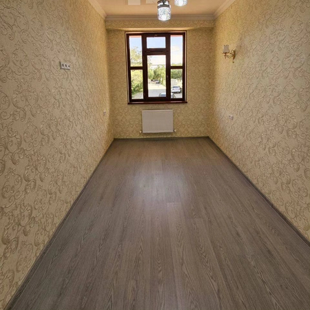 2 xonali 58m² 1-qavat. Goluboy ekrsn
3 qavatli yangi gʻishtli dom.
Man