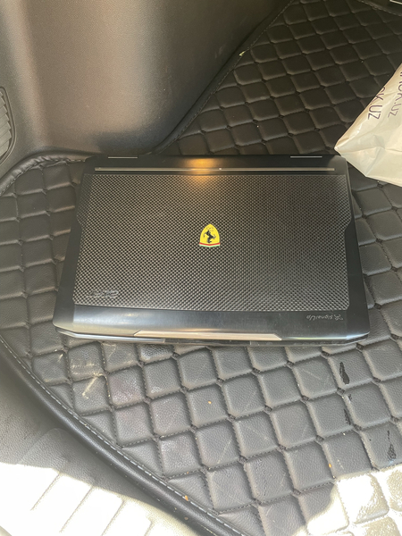Ноутбук aser ferrari