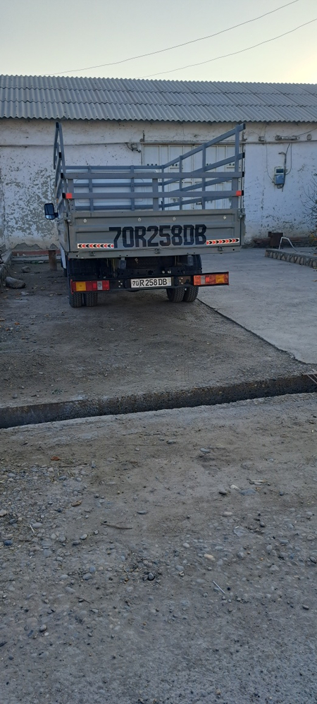 Gazel kuzuf sotiladi