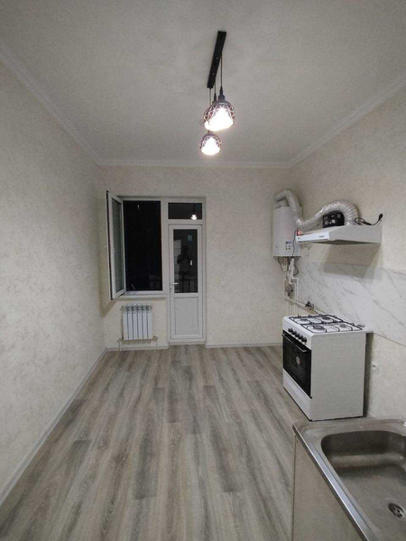 Yangihayotda kvartira sotiladi 0404