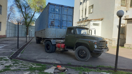 Зил Шаланда / Тягач сотилади