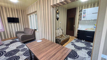 Продается квартира 4/2/5. Мирабадский р-н. Саракулька.