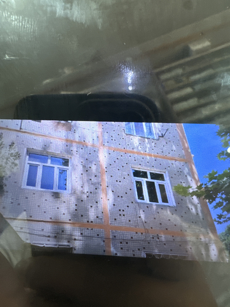 sergeli 4 da 1 xonali uy 2 etajda 38 kvadrat uy sotiladi
