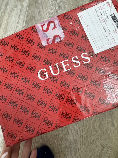Продаются новые туфли GUESS