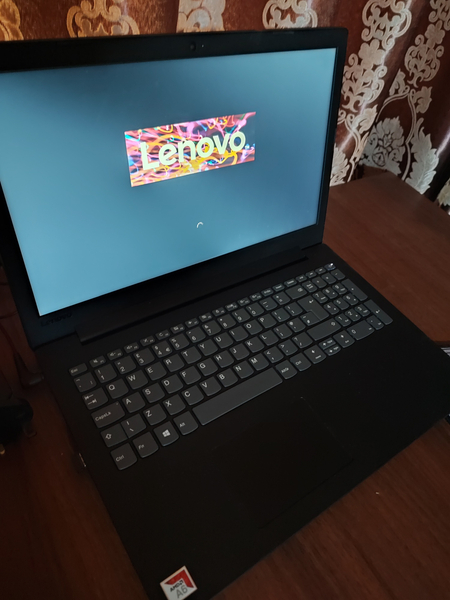 Lenove V145-15AST