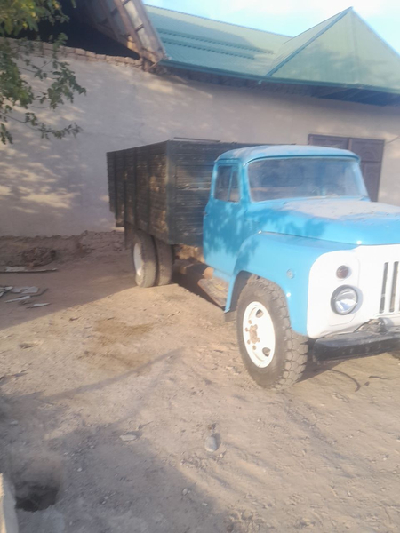 Gaz 53 srochniy sotiladi.Egasini nomerini yozganman shunga tel qilingl