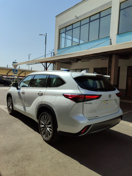 Toyota Highlander 2.0 с Гарантией