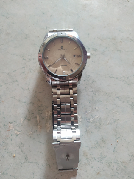 WEIGUAN WATCH yangi soat narxini kelishamiz
