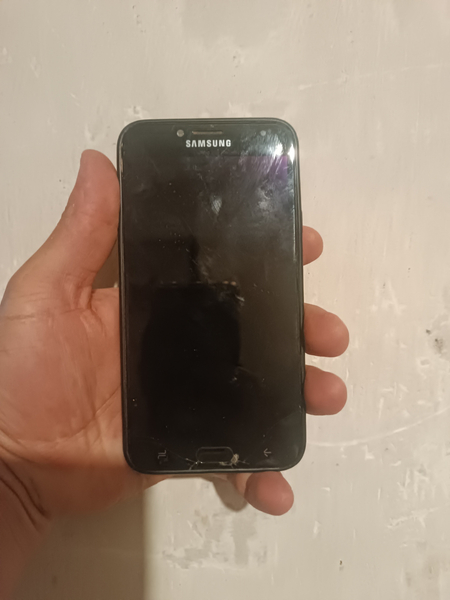 Galaxy J4 16gb xotira ishlashi va batarekasi moshni