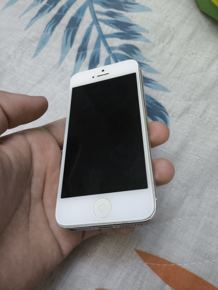 Продаётся iphone 5