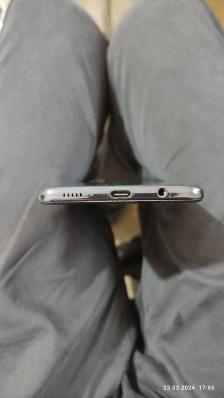 Продам телефон Samsung А51