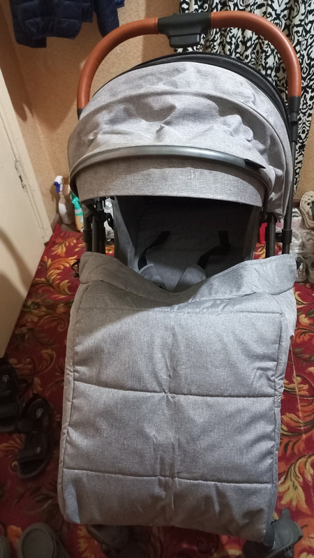 Коляска б/у от фирмы Seedo