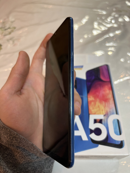 Продаётся Samsung A50