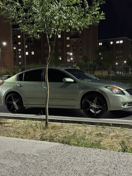 Nissan Altima 2.5S sotiladi