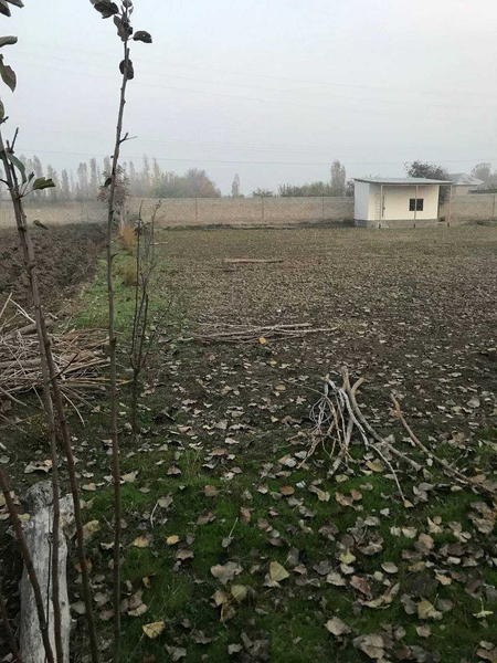 Yer uchastka sotiladi