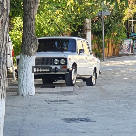 Vaz2106 sotiladi