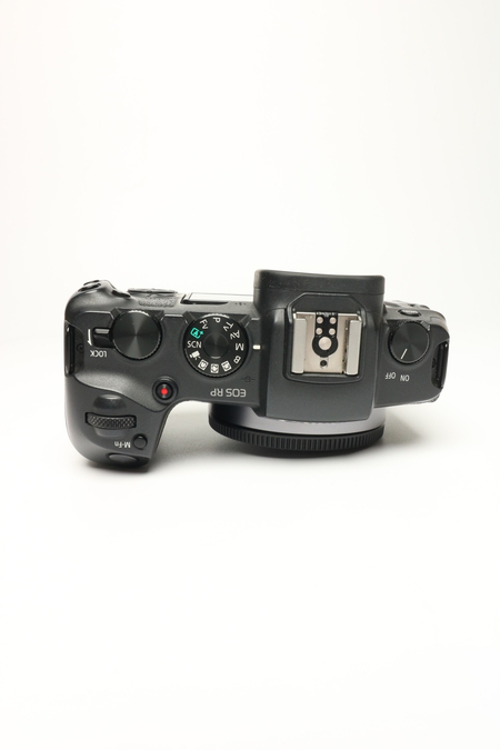 Canon RP body беззеркалка