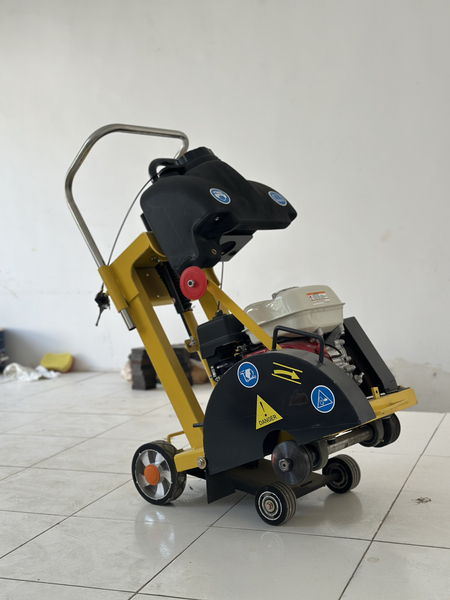 Asfaltarez Honda mator D400 asfalterez