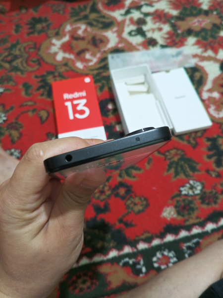 Redmi 13  8 gb 128gb