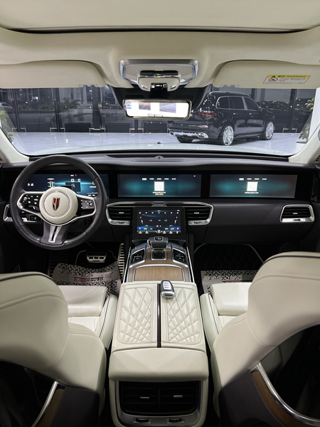 Hongqi e-HS9 в Ташкенте