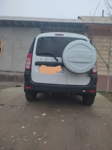 Lada largus ларгус