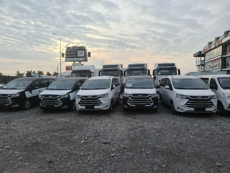 Jac M4 China Motors da tayyori