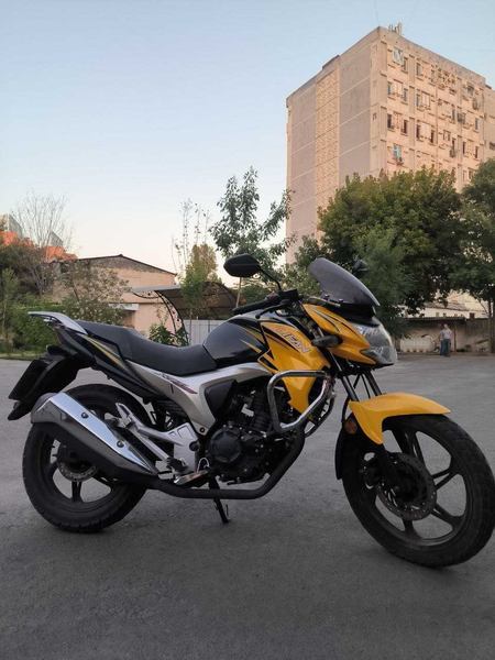 Мотоцикл Lifan Irokez 150